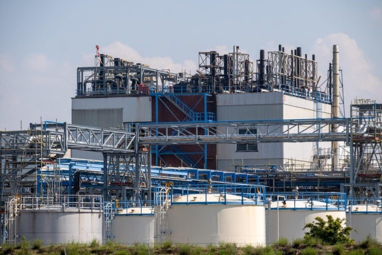 Actualiteitsmotie naar aanleiding PFOS-vervuiling 3M - ABVV BASF ...